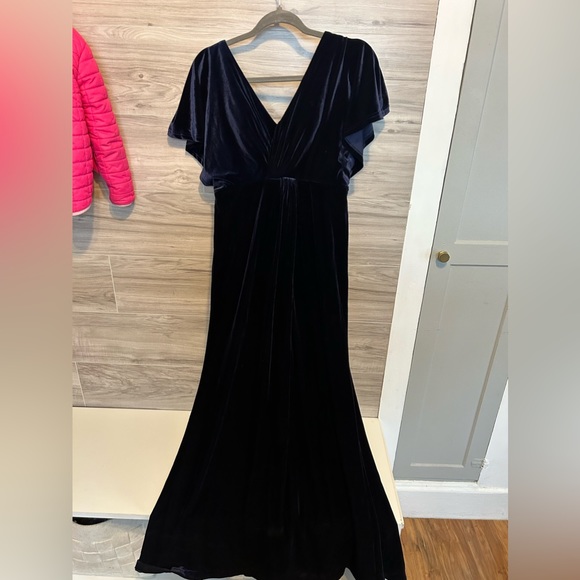 Revelry | Dresses | Full Length Revelry Size 8 Midnight Blue Velvet ...